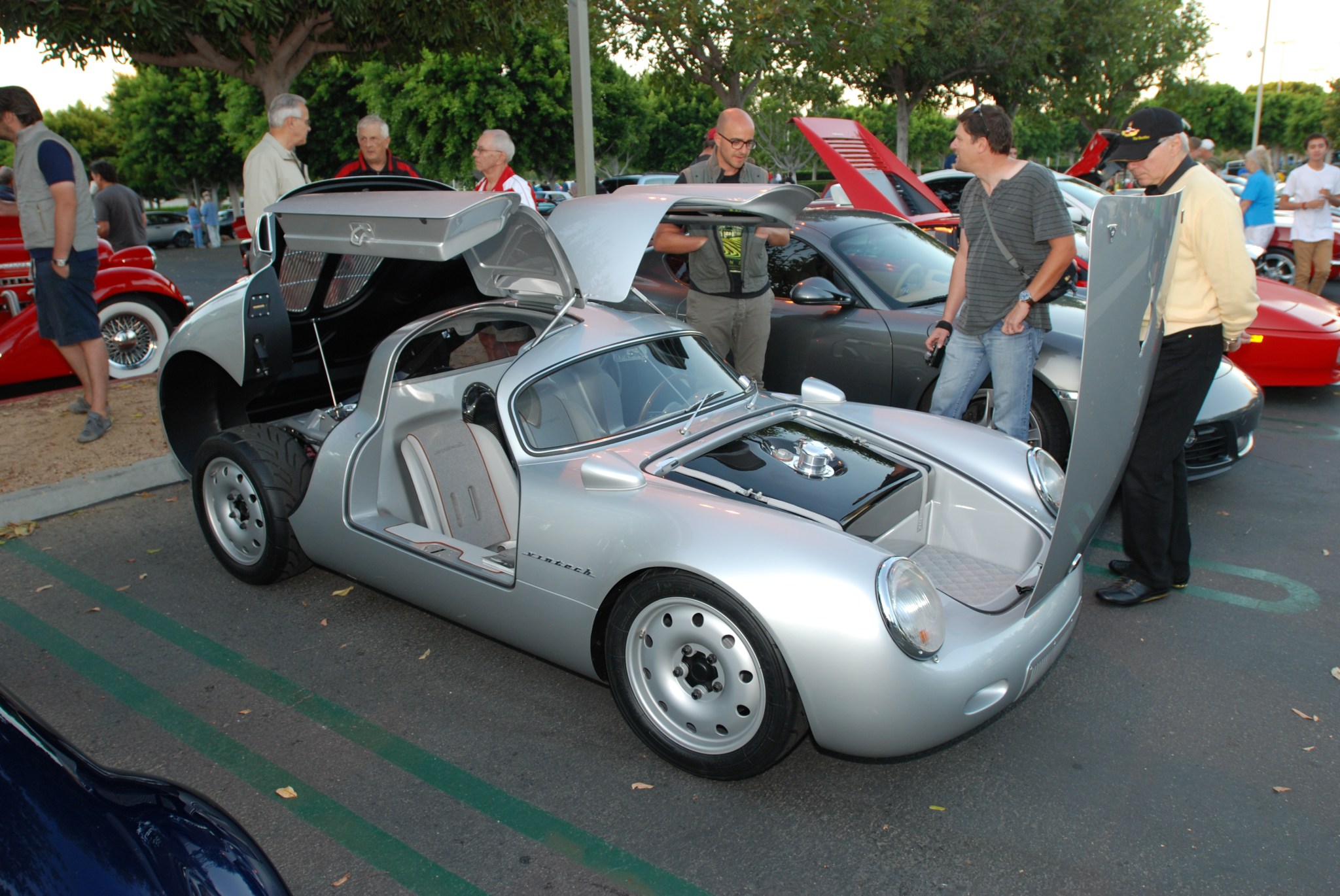 The Vintech P-550 tribute; A one – off prototype infused with Porsche ...